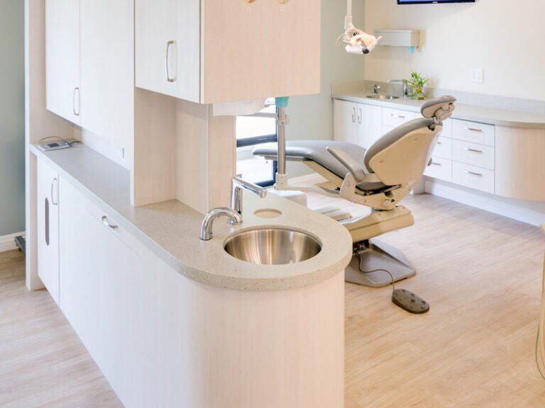 What Are the Best Countertop for Hospital & Healthcare? - KKR Solid ...