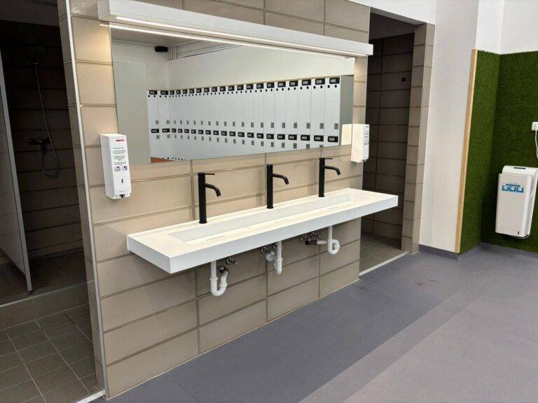 Gym Vanity and One-Stop Solutions for a Fitness Center -- KKRsolid.com