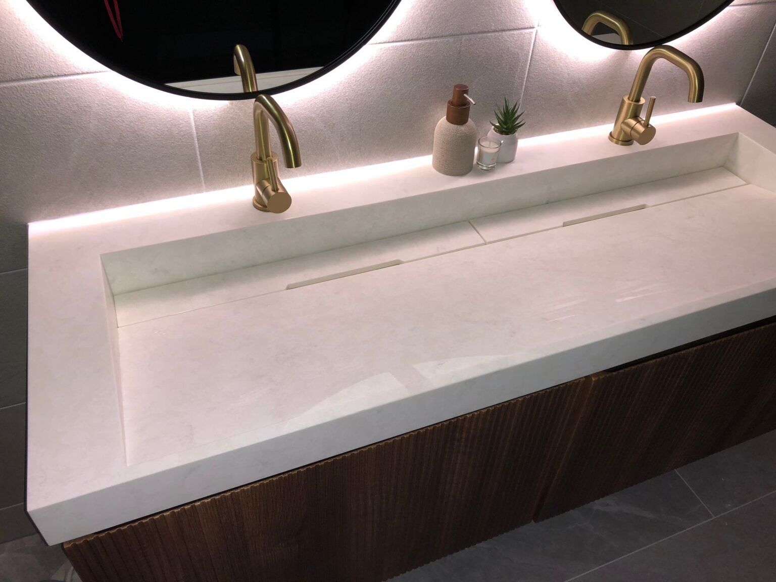 Carrara Marble Look Vanity Tops for Projects - KKRsolid.com